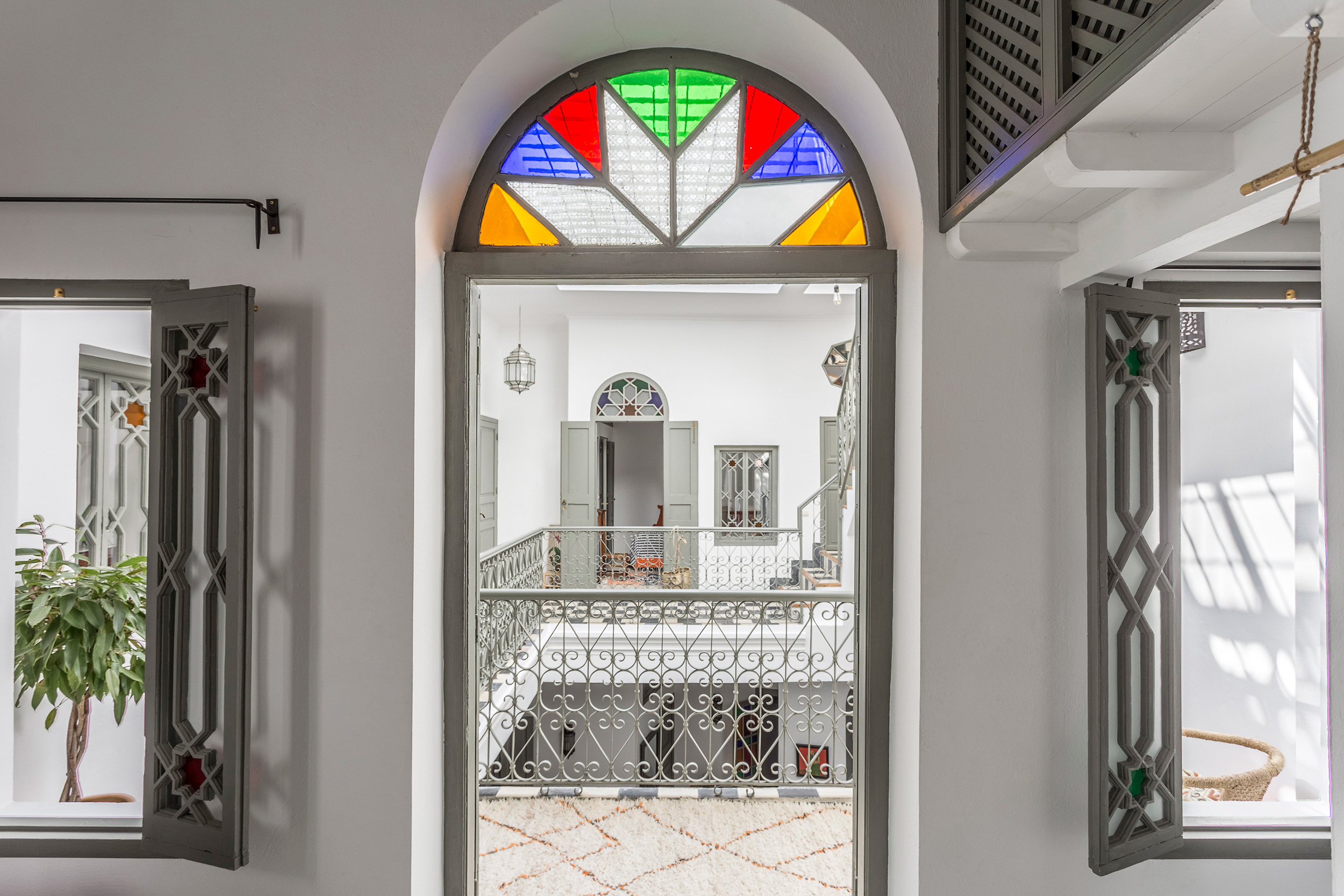 Qui sommes-nous ? — Dar Tus